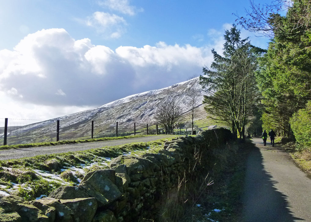 Test your lungs on Pendle Hill - A Bit About Britain
